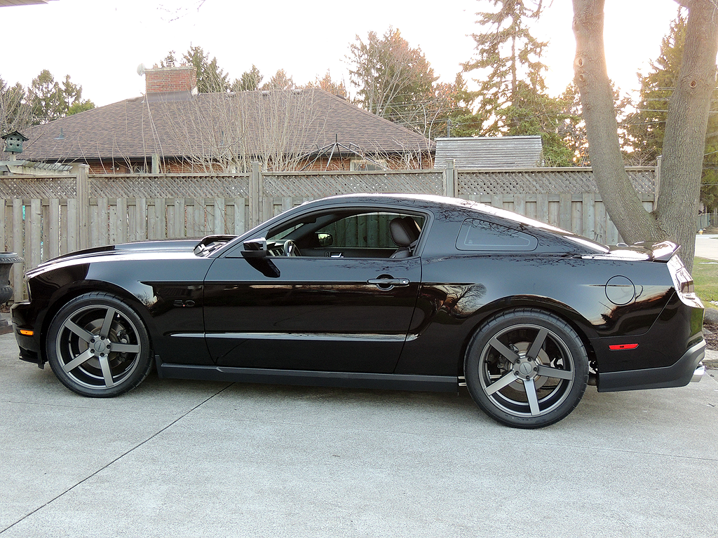 Ford Mustang Custom Wheels Vossen VVSCV3 20x9 0 ET 38 Tire Size 275 